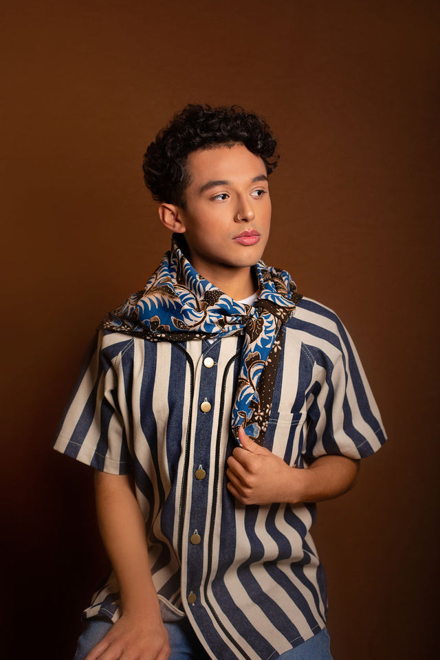 Pecutan : Perennial Flowering Vines | 'Batik Tulis' Scarves | Dark Ind ...